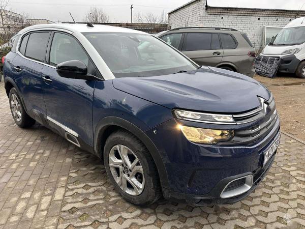 Zils Citroen c4-aircross 2020 Viļņa, ar dzinēja tilpumu 1.20 L un nobraukumu 82 tūkst. km par 7259 €, foto 5 vietnē AUTOMOTO.COM.LV