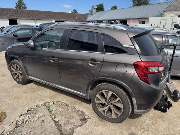 Brown Citroen c4-aircross 2015 in Taurage, with an engine capacity of 1.60 L and mileage of 195 thousand km for 4900 €, photo 7 on AUTOMOTO.COM.LV