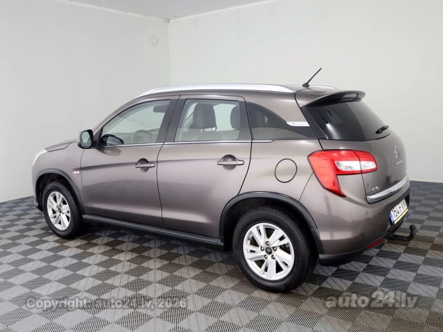Brūns Citroen c4-aircross 2015 Tallina, ar dzinēja tilpumu 1.60 L un nobraukumu 239 tūkst. km par 3799 €, foto 4 vietnē AUTOMOTO.COM.LV