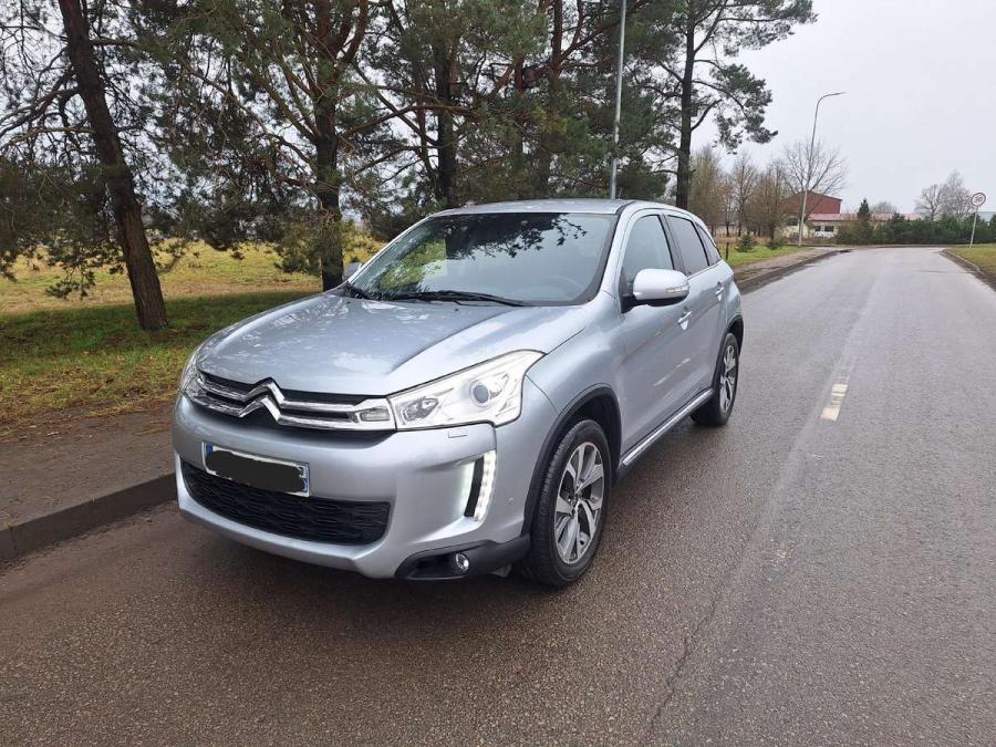 Grey Citroen c4-aircross 2012 in Taurage, with an engine capacity of 1.80 L and mileage of 233 thousand km for 5499 €, photo 1 on AUTOMOTO.COM.LV