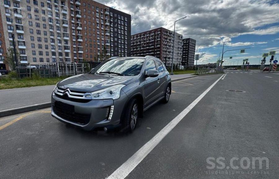 Grey Citroen c4-aircross 2012 in Riga, with an engine capacity of 1.60 L and mileage of 233 thousand km for 7100 €, photo 4 on AUTOMOTO.COM.LV