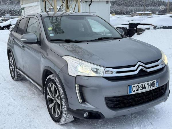 Pelēks Citroen c4-aircross 2013 Viļņa, ar dzinēja tilpumu 1.56 L un nobraukumu 260 tūkst. km par 5650 €, foto 1 vietnē AUTOMOTO.COM.LV