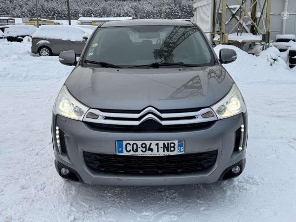 Pelēks Citroen c4-aircross 2013 Viļņa, ar dzinēja tilpumu 1.56 L un nobraukumu 260 tūkst. km par 5650 €, foto 3 vietnē AUTOMOTO.COM.LV