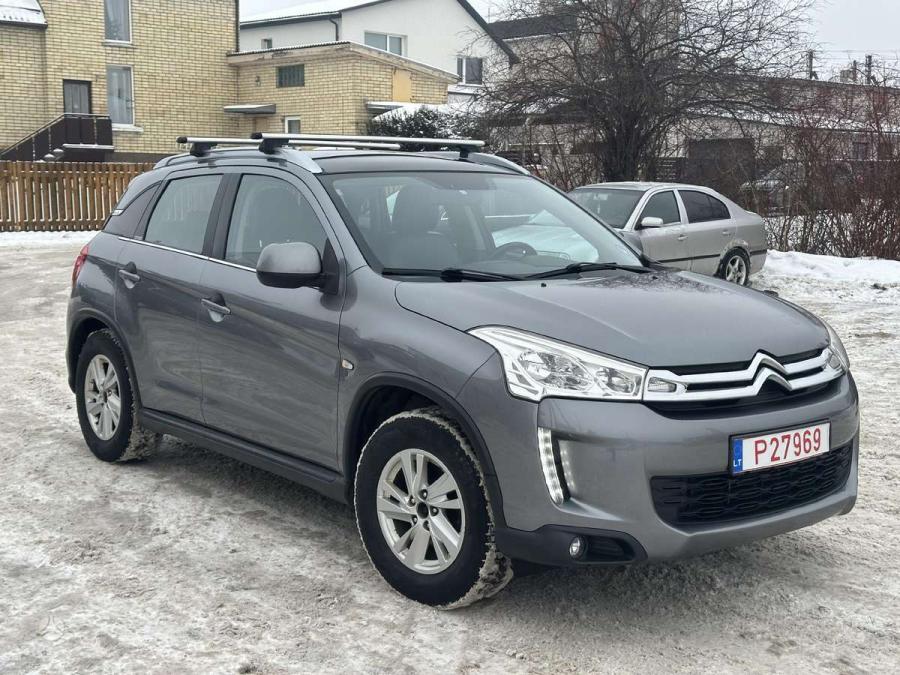 Grey Citroen c4-aircross 2013 in Kaunas, with an engine capacity of 1.56 L and mileage of 232 thousand km for 4800 €, photo 1 on AUTOMOTO.COM.LV
