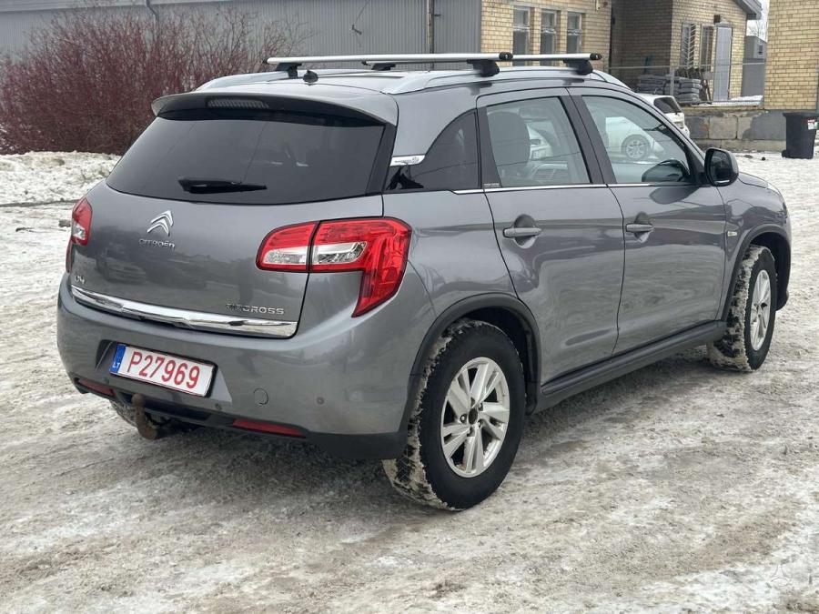 Grey Citroen c4-aircross 2013 in Kaunas, with an engine capacity of 1.56 L and mileage of 232 thousand km for 4800 €, photo 9 on AUTOMOTO.COM.LV