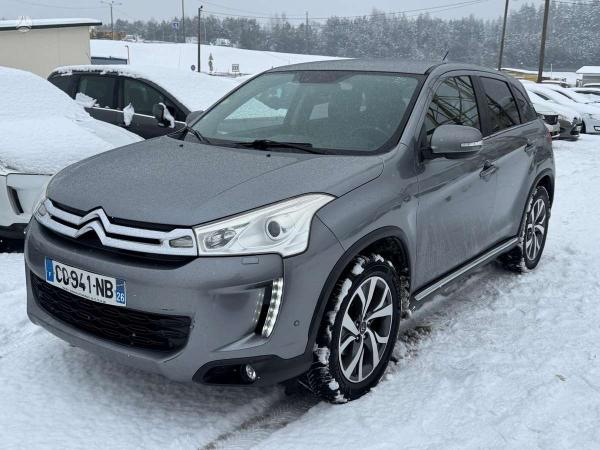 Grey Citroen c4-aircross 2013 in Vilnius, with an engine capacity of 1.56 L and mileage of 260 thousand km for 5650 €, photo 1 on AUTOMOTO.COM.LV