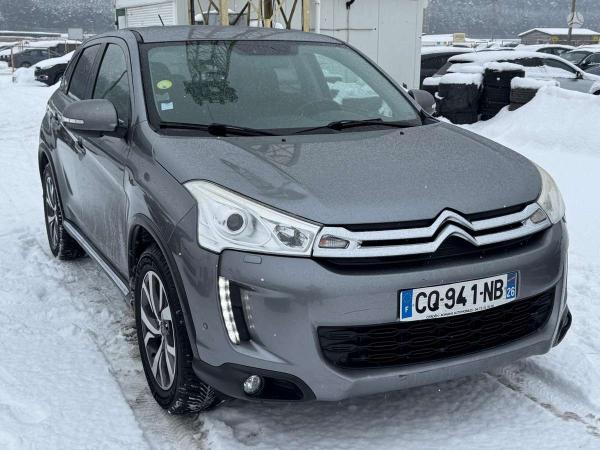 Pelēks Citroen c4-aircross 2013 Viļņa, ar dzinēja tilpumu 1.56 L un nobraukumu 260 tūkst. km par 5650 €, foto 3 vietnē AUTOMOTO.COM.LV