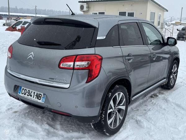 Pelēks Citroen c4-aircross 2013 Viļņa, ar dzinēja tilpumu 1.56 L un nobraukumu 260 tūkst. km par 5650 €, foto 4 vietnē AUTOMOTO.COM.LV