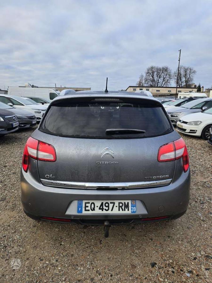 Pelēks Citroen c4-aircross 2017 Tauragė, ar dzinēja tilpumu 1.56 L un nobraukumu 177 tūkst. km par 7800 €, foto 5 vietnē AUTOMOTO.COM.LV
