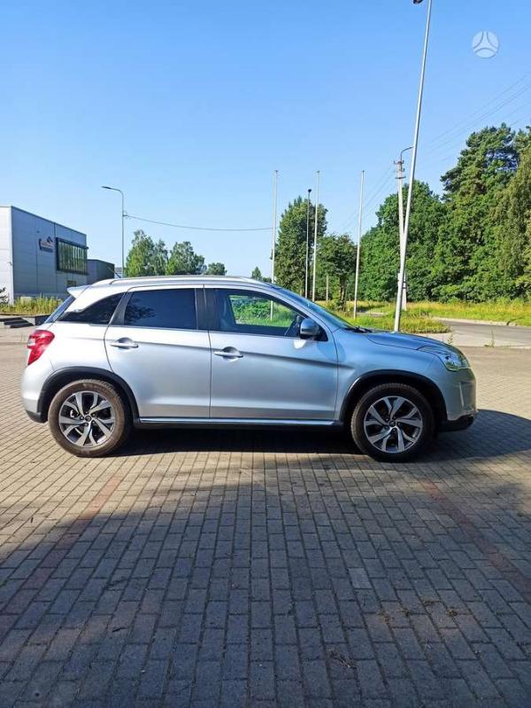 Grey Citroen c4-aircross 2017 in Kaunas, with an engine capacity of 1.56 L and mileage of 252 thousand km for 7850 €, photo 4 on AUTOMOTO.COM.LV
