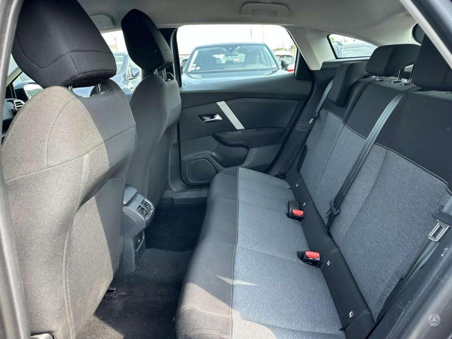 Grey Citroen c4-aircross 2023 in Vilnius, with an engine capacity of 1.20 L and mileage of 103 thousand km for 10889 €, photo 10 on AUTOMOTO.COM.LV