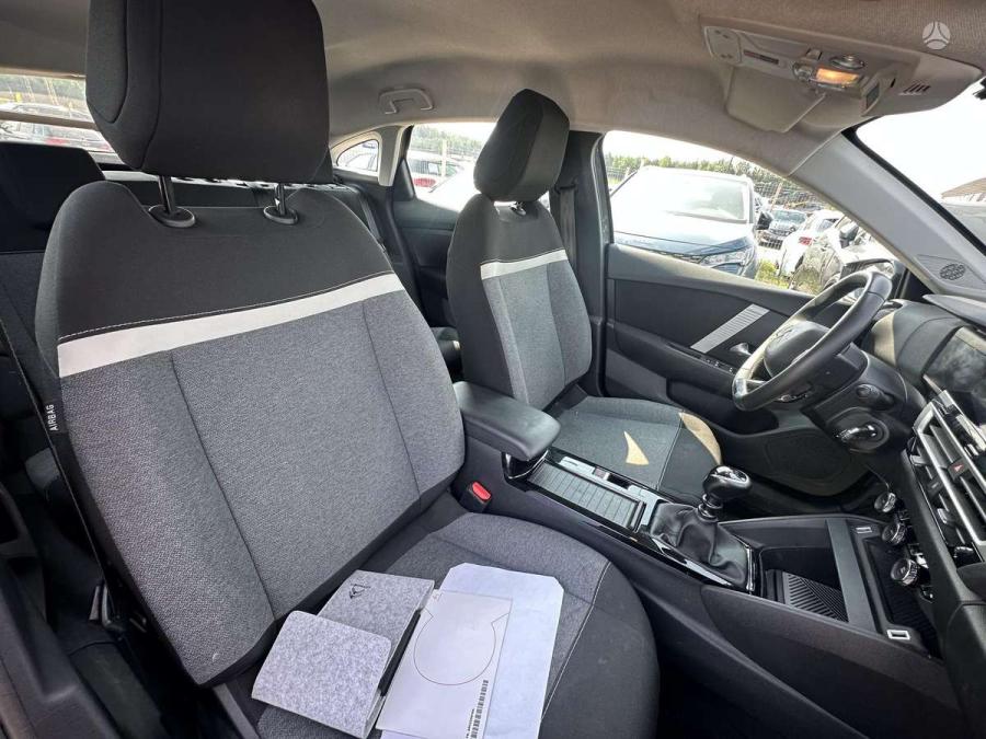 Grey Citroen c4-aircross 2023 in Vilnius, with an engine capacity of 1.20 L and mileage of 103 thousand km for 10889 €, photo 15 on AUTOMOTO.COM.LV