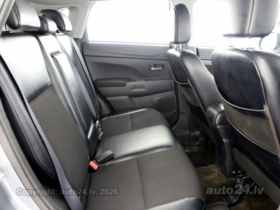 Pelēks Citroen c4-aircross 2012 Tallina, ar dzinēja tilpumu 1.60 L un nobraukumu 268 tūkst. km par 2499 €, foto 8 vietnē AUTOMOTO.COM.LV