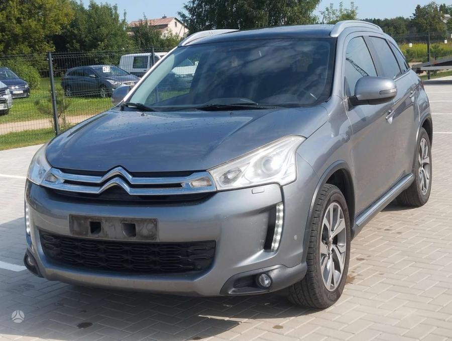 Pelēks Citroen c4-aircross 2015 Tauragė, ar dzinēja tilpumu 1.60 L un nobraukumu 250 tūkst. km par 5700 €, foto 1 vietnē AUTOMOTO.COM.LV