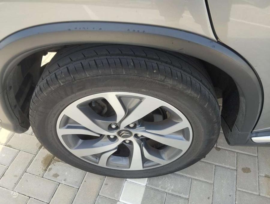 Pelēks Citroen c4-aircross 2015 Tauragė, ar dzinēja tilpumu 1.60 L un nobraukumu 250 tūkst. km par 5700 €, foto 9 vietnē AUTOMOTO.COM.LV