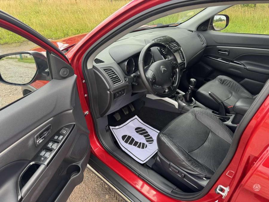 Sarkans Citroen c4-aircross 2013 Tauragė, ar dzinēja tilpumu 1.60 L un nobraukumu 204 tūkst. km par 5950 €, foto 12 vietnē AUTOMOTO.COM.LV