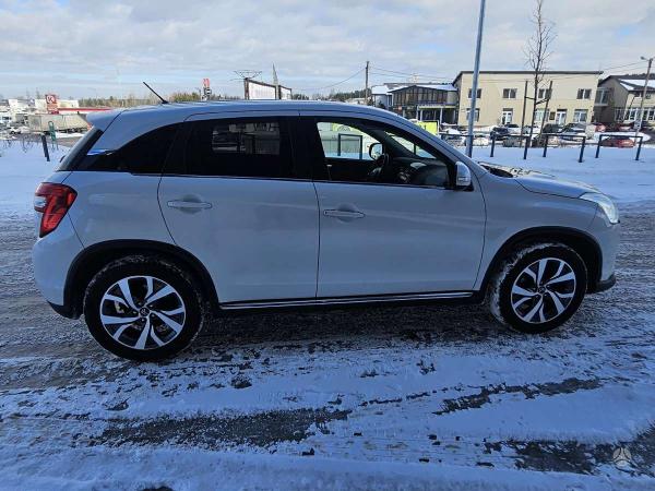 White Citroen c4-aircross 2012 in Vilnius, with an engine capacity of 1.56 L and mileage of 219 thousand km for 5450 €, photo 7 on AUTOMOTO.COM.LV