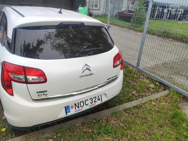 Balts Citroen c4-aircross 2012 Šauļi, ar dzinēja tilpumu 1.80 L un nobraukumu 240 tūkst. km par 5000 €, foto 7 vietnē AUTOMOTO.COM.LV