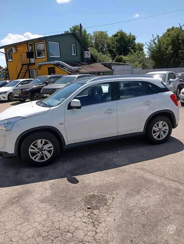 White Citroen c4-aircross 2012 in Taurage, with an engine capacity of 1.56 L and mileage of 230 thousand km for 4500 €, photo 6 on AUTOMOTO.COM.LV