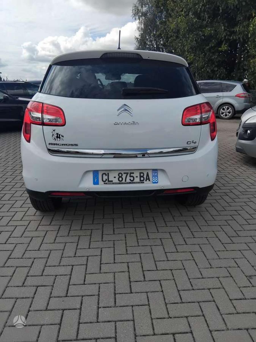 Balts Citroen c4-aircross 2012 Tauragė, ar dzinēja tilpumu 1.56 L un nobraukumu 224 tūkst. km par 4150 €, foto 6 vietnē AUTOMOTO.COM.LV