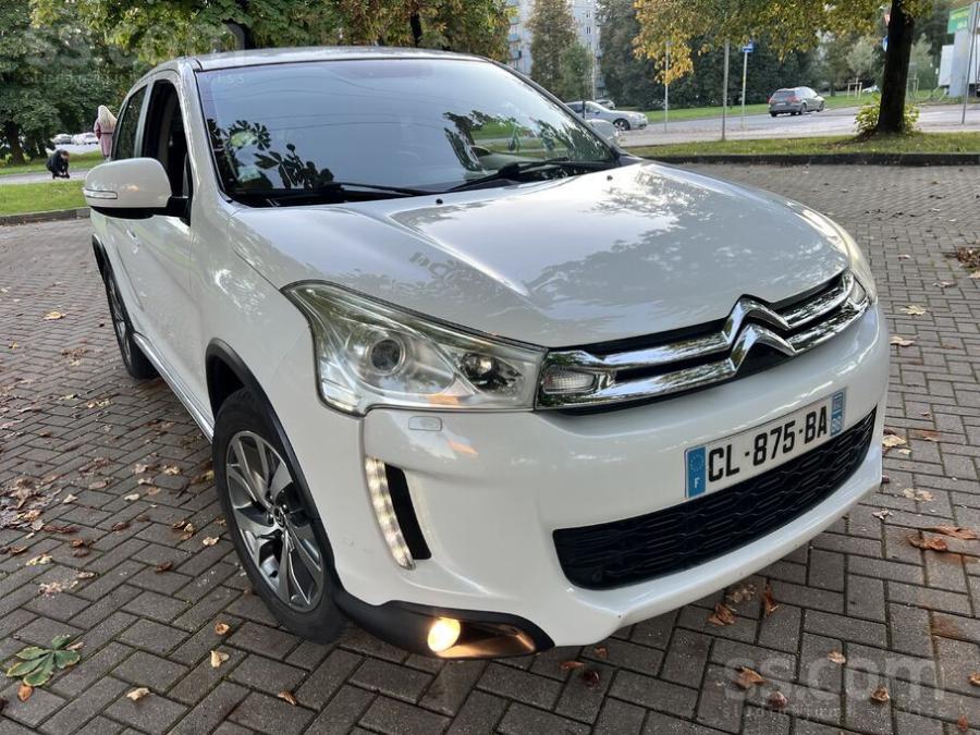 White Citroen c4-aircross 2012 in Riga, with an engine capacity of 1.60 L and mileage of 0 thousand km for 6500 €, photo 4 on AUTOMOTO.COM.LV