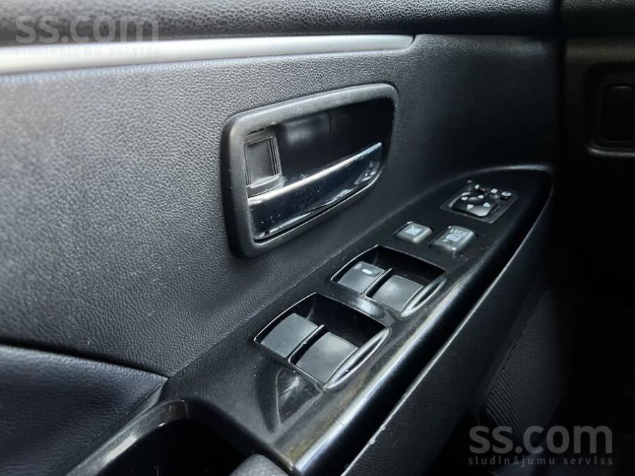 White Citroen c4-aircross 2012 in Riga, with an engine capacity of 1.60 L and mileage of 0 thousand km for 6500 €, photo 25 on AUTOMOTO.COM.LV