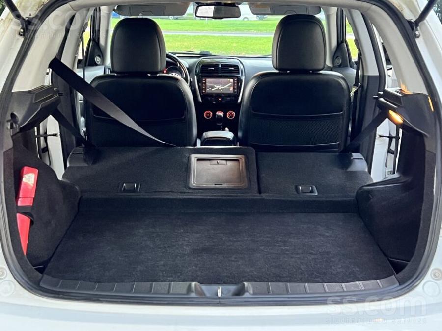 White Citroen c4-aircross 2012 in Riga, with an engine capacity of 1.60 L and mileage of 0 thousand km for 6500 €, photo 28 on AUTOMOTO.COM.LV