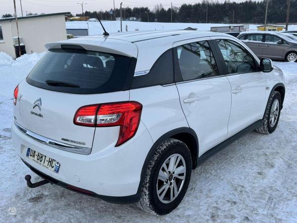 White Citroen c4-aircross 2013 in Vilnius, with an engine capacity of 1.56 L and mileage of 241 thousand km for 6000 €, photo 5 on AUTOMOTO.COM.LV