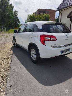 White Citroen c4-aircross 2015 in Taurage, with an engine capacity of 1.56 L and mileage of 236 thousand km for 5500 €, photo 6 on AUTOMOTO.COM.LV