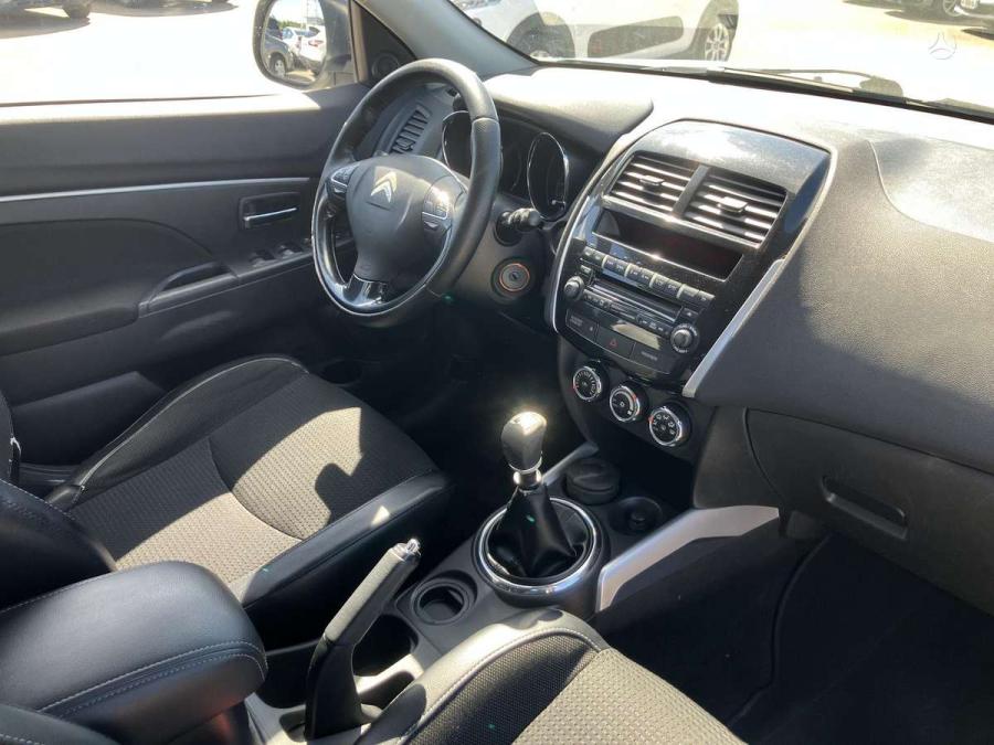 White Citroen c4-aircross 2012 in Taurage, with an engine capacity of 1.56 L and mileage of 255 thousand km for 4600 €, photo 16 on AUTOMOTO.COM.LV