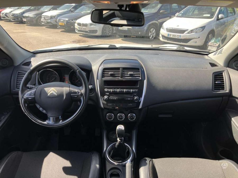White Citroen c4-aircross 2012 in Taurage, with an engine capacity of 1.56 L and mileage of 255 thousand km for 4600 €, photo 17 on AUTOMOTO.COM.LV