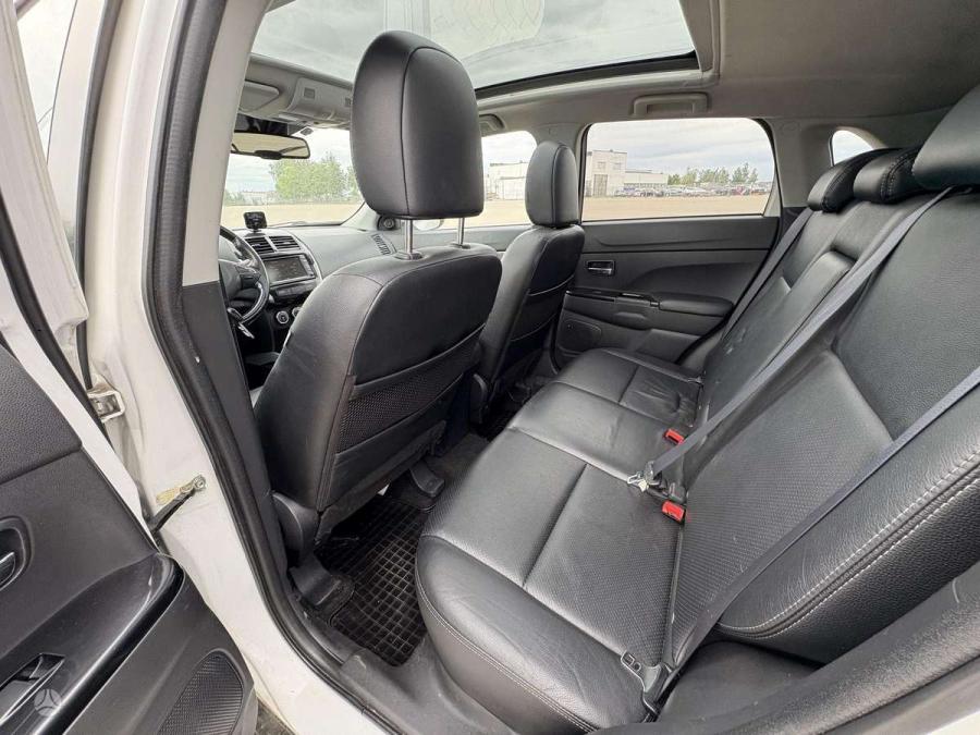 White Citroen c4-aircross 2012 in Marijampole, with an engine capacity of 1.80 L and mileage of 263 thousand km for 4100 €, photo 16 on AUTOMOTO.COM.LV