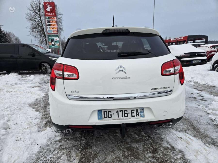 Balts Citroen c4-aircross 2014 Tauragė, ar dzinēja tilpumu 1.60 L un nobraukumu 268 tūkst. km par 5400 €, foto 4 vietnē AUTOMOTO.COM.LV