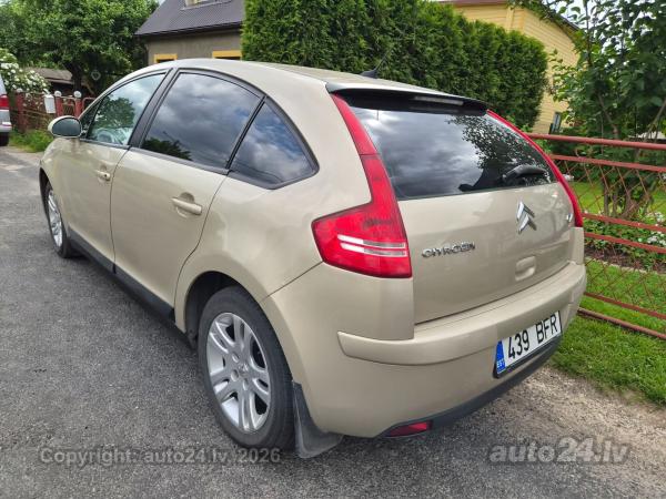 Smilšu krāsa Citroen C4 2007 Rakvere, ar dzinēja tilpumu 1.60 L un nobraukumu 229 tūkst. km par 1100 €, foto 6 vietnē AUTOMOTO.COM.LV