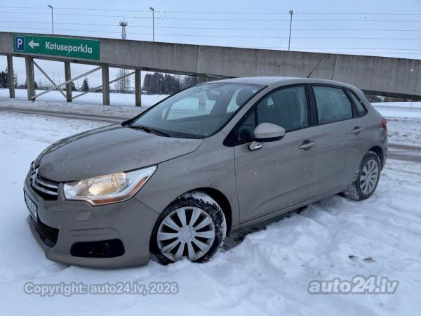 Beige Citroen C4 2011 in Tartu, with an engine capacity of 1.60 L and mileage of 250 thousand km for 2999 €, photo 3 on AUTOMOTO.COM.LV