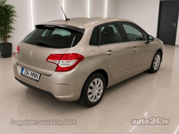 Smilšu krāsa Citroen C4 2011 Tartu, ar dzinēja tilpumu 1.60 L un nobraukumu 157 tūkst. km par 3980 €, foto 8 vietnē AUTOMOTO.COM.LV