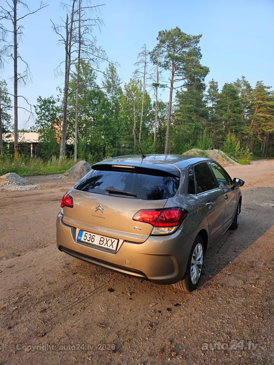Smilšu krāsa Citroen C4 2018 Tallina, ar dzinēja tilpumu 1.20 L un nobraukumu 112 tūkst. km par 8000 €, foto 3 vietnē AUTOMOTO.COM.LV