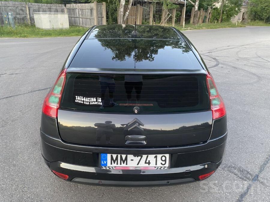 Melns Citroen C4 2005 Daugavpils, ar dzinēja tilpumu 1.60 L un nobraukumu 333 tūkst. km par 1100 €, foto 6 vietnē AUTOMOTO.COM.LV