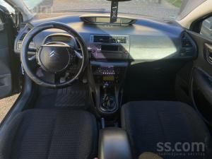 Melns Citroen C4 2005 Daugavpils, ar dzinēja tilpumu 1.60 L un nobraukumu 333 tūkst. km par 1100 €, foto 8 vietnē AUTOMOTO.COM.LV