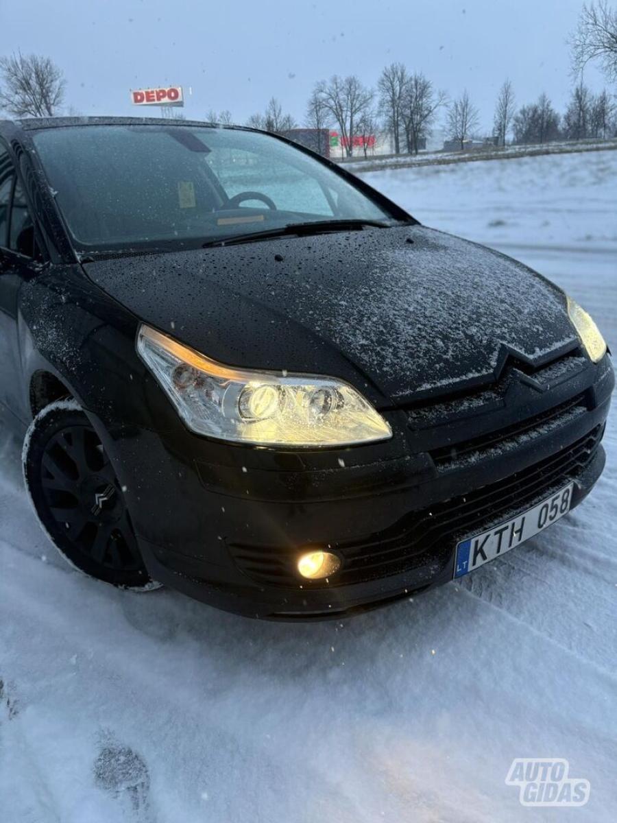 Black Citroen C4 2006 in Siauliai, with an engine capacity of 2.00 L and mileage of 287 thousand km for 1450 €, photo 7 on AUTOMOTO.COM.LV