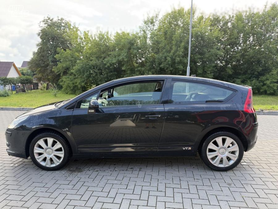 Black Citroen C4 2006 in Ukmerge, with an engine capacity of 2.00 L and mileage of 216 thousand km for 550 €, photo 3 on AUTOMOTO.COM.LV