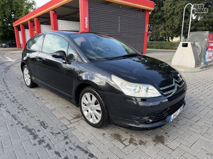 Black Citroen C4 2006 in Ukmerge, with an engine capacity of 2.00 L and mileage of 216 thousand km for 550 €, photo 8 on AUTOMOTO.COM.LV