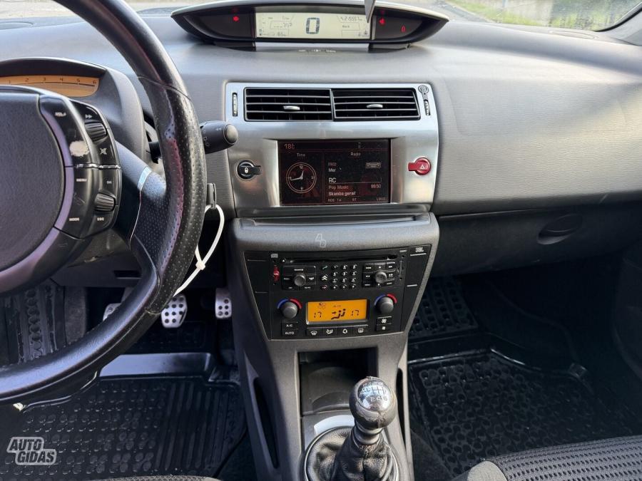 Black Citroen C4 2006 in Ukmerge, with an engine capacity of 2.00 L and mileage of 216 thousand km for 550 €, photo 14 on AUTOMOTO.COM.LV