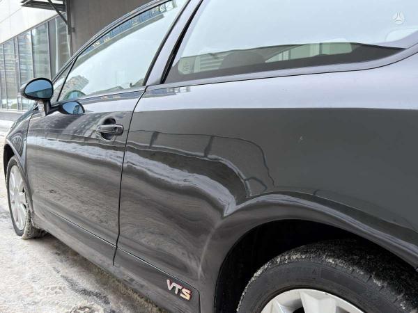 Black Citroen C4 2007 in Vilnius, with an engine capacity of 2.00 L and mileage of 212 thousand km for 1150 €, photo 5 on AUTOMOTO.COM.LV
