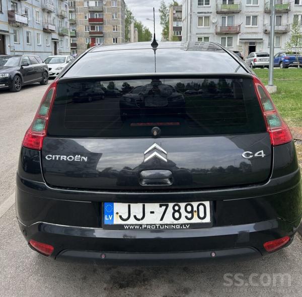 Черный Ситроен С4 2007 в Даугавпилс, объемом двигателя 1.60 л и пробегом 343 тыс. км за 1200 €, фото 2 на AUTOMOTO.COM.LV