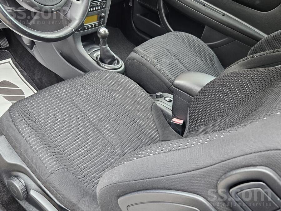 Melns Citroen C4 2007 Jēkabpils, ar dzinēja tilpumu 1.60 L un nobraukumu 148 tūkst. km par 2990 €, foto 11 vietnē AUTOMOTO.COM.LV