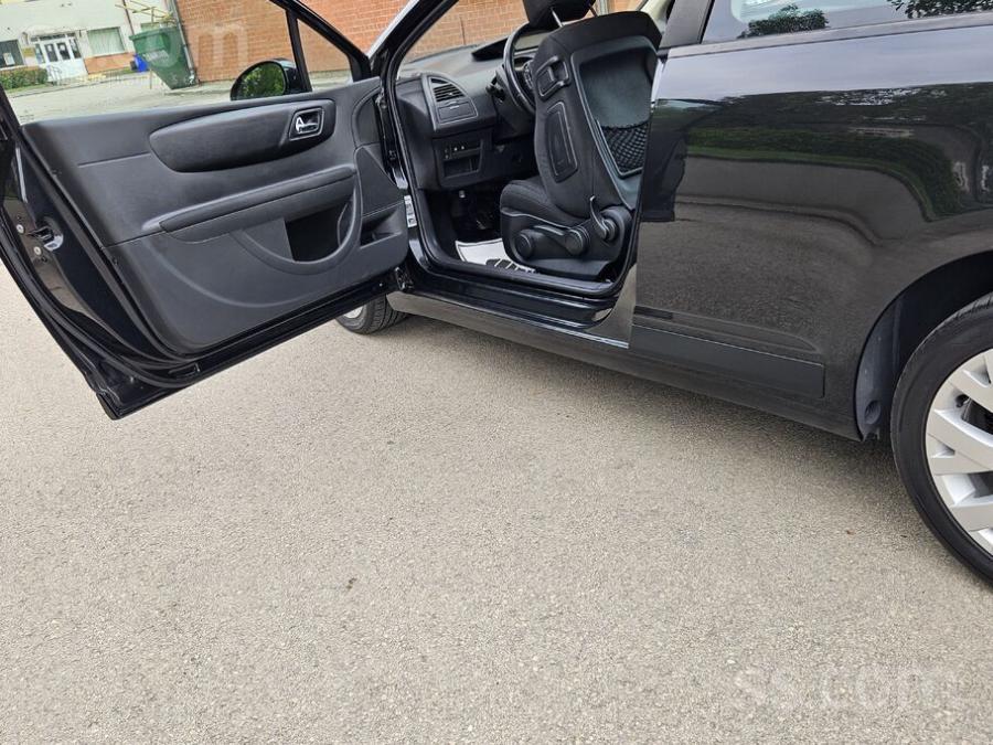 Melns Citroen C4 2007 Jēkabpils, ar dzinēja tilpumu 1.60 L un nobraukumu 148 tūkst. km par 2990 €, foto 14 vietnē AUTOMOTO.COM.LV