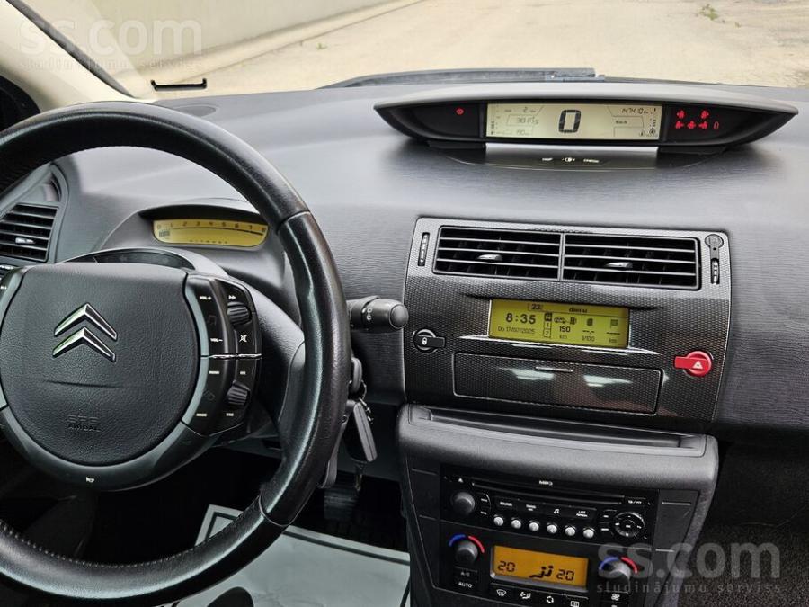 Melns Citroen C4 2007 Jēkabpils, ar dzinēja tilpumu 1.60 L un nobraukumu 148 tūkst. km par 2990 €, foto 19 vietnē AUTOMOTO.COM.LV