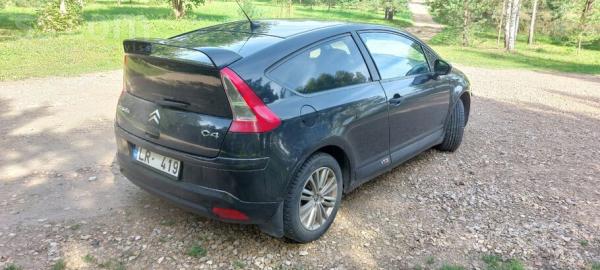 Black Citroen C4 2010 in Jekabpils, with an engine capacity of 1.60 L and mileage of 303 thousand km for 1250 €, photo 4 on AUTOMOTO.COM.LV
