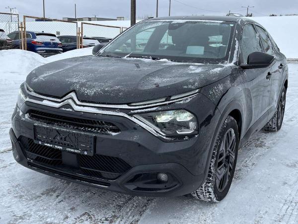 Black Citroen C4 2021 in Vilnius, with an engine capacity of 1.50 L and mileage of 195 thousand km for 11132 €, photo 1 on AUTOMOTO.COM.LV